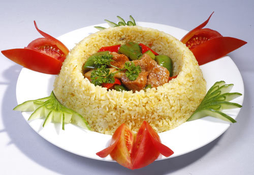 Cơm Chiên Hoàng Hậu – Chả lụa sạch Phú Thiệu Cơm Chiên Hoàng Hậu – Chả lụa sạch Phú Thiệu