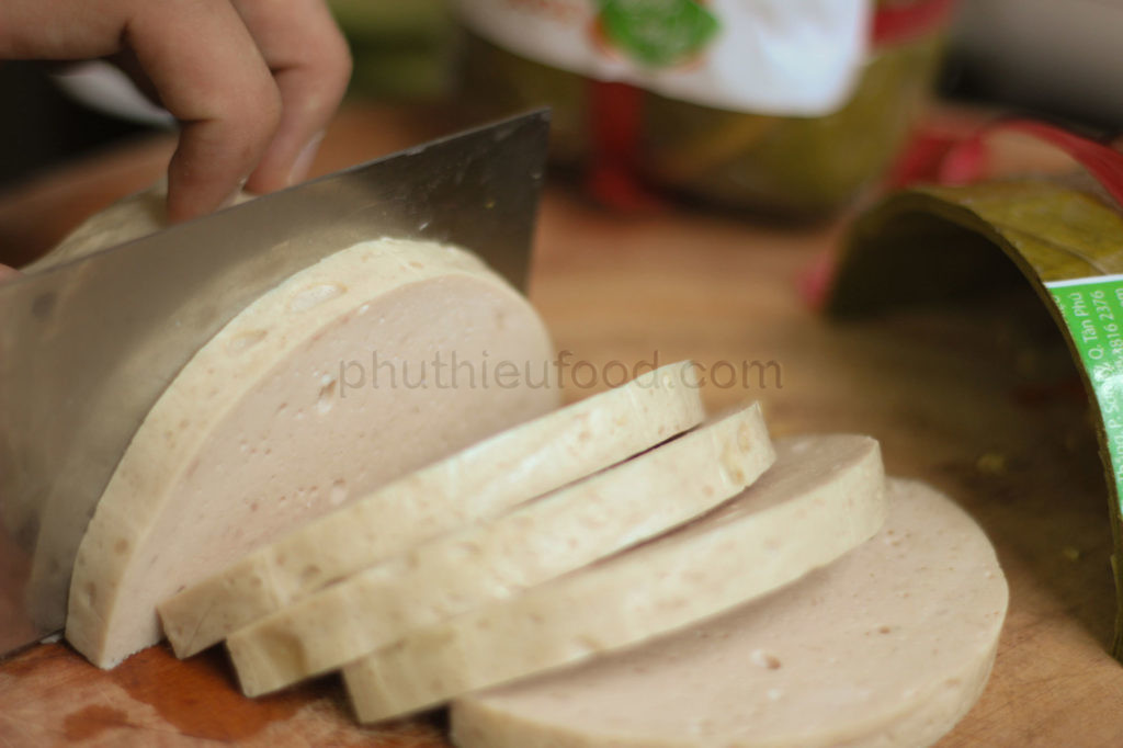 Giò lụa 500g – Chả lụa sạch Phú Thiệu